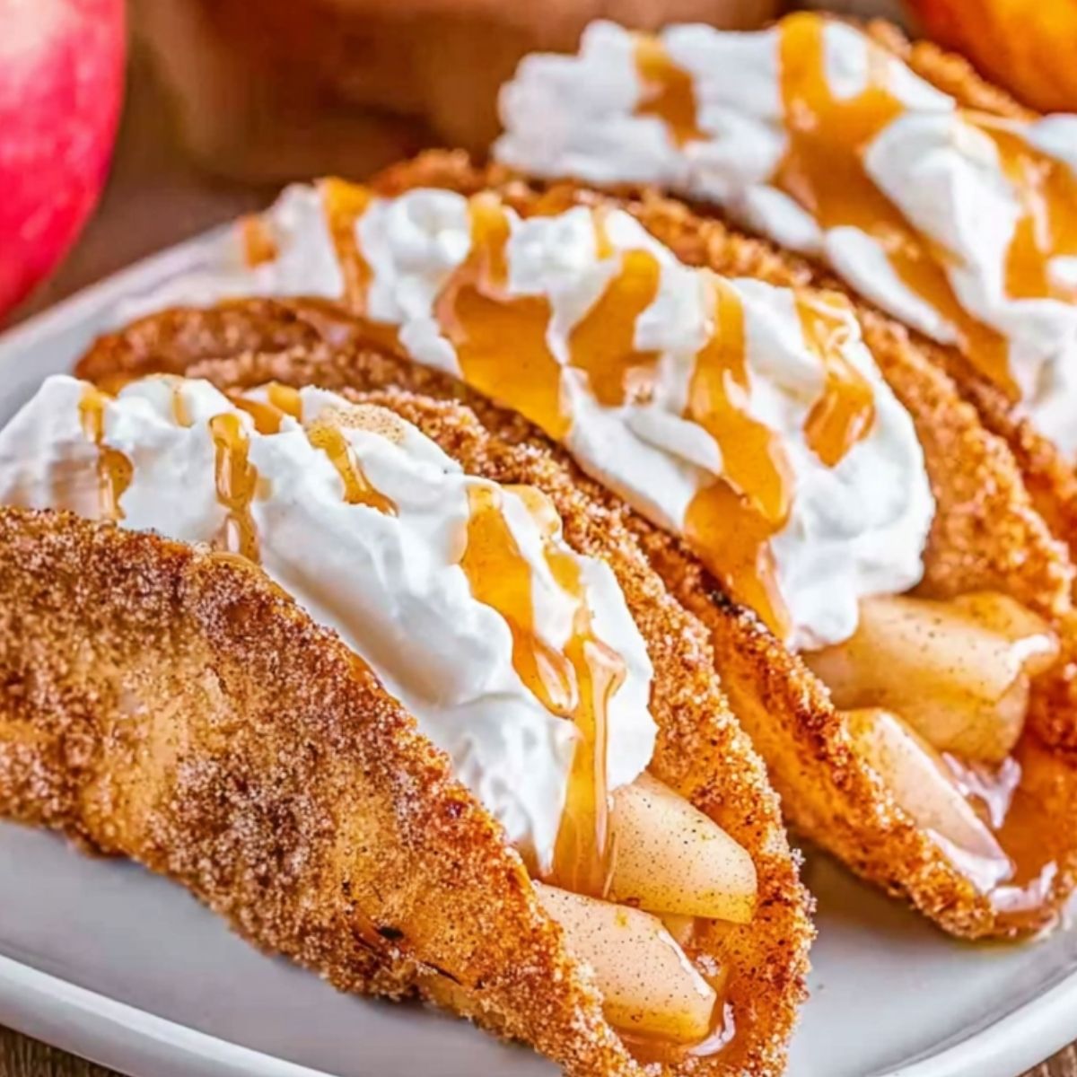 Irresistible Apple Pie Tacos: Crispy Cinnamon Dessert Shells